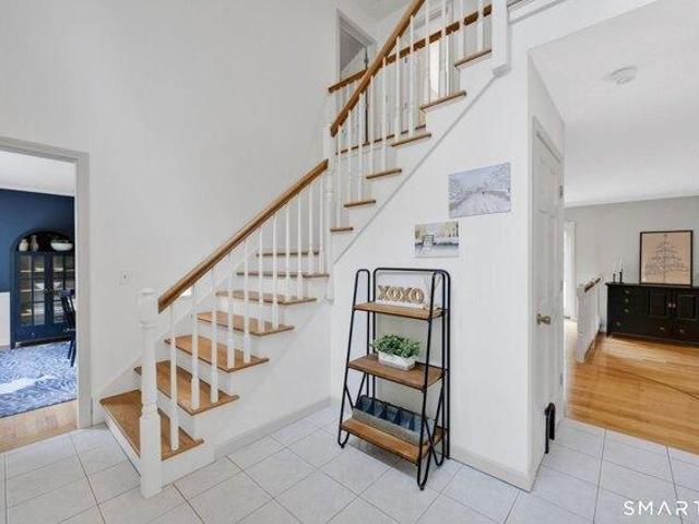 house with 5 bedroom, Ellington CT ES103162627