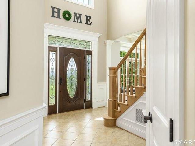 house with 5 bedroom, Ellington CT ES104479525