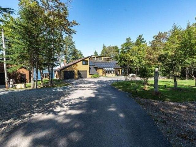 house with 5 bedroom, Ellsworth ME ES104907715
