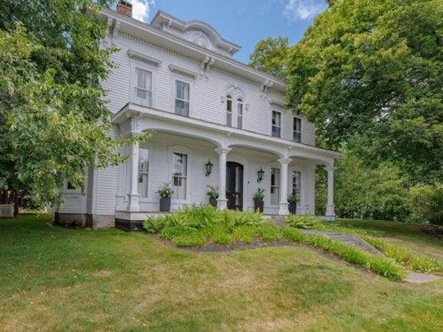 house with 5 bedroom, Ellsworth ME ES104011385