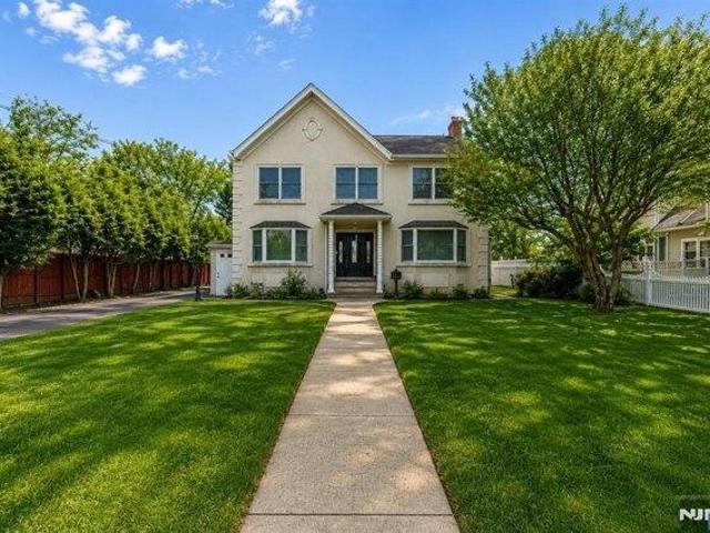 house with 5 bedroom, Emerson NJ DS102777415