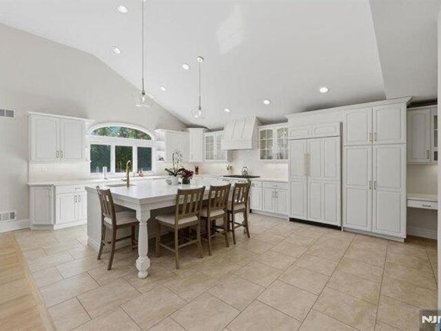 house with 5 bedroom, Emerson NJ ES104719506