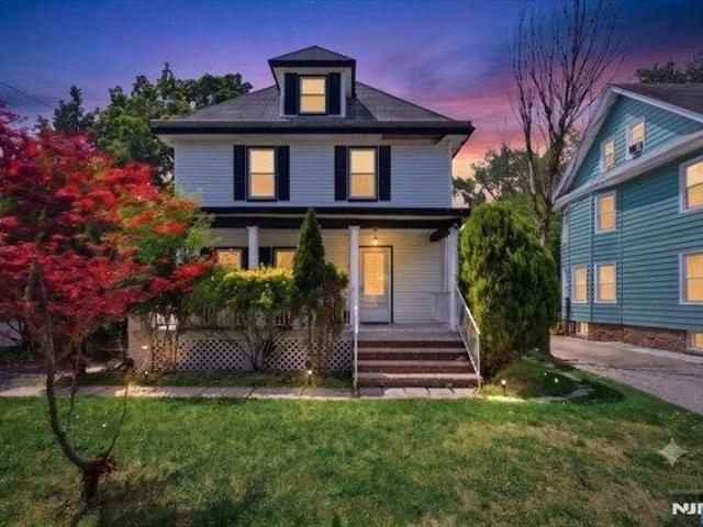 house with 5 bedroom, Englewood NJ ES105142205