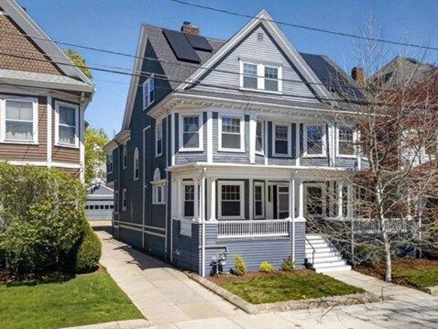 house with 5 bedroom, Everett MA DS102476287