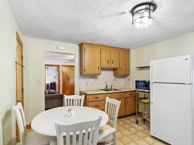 house with 5 bedroom, Everett MA DS102761954