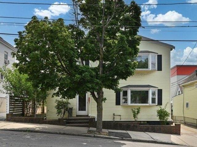 house with 5 bedroom, Everett MA ES104605673