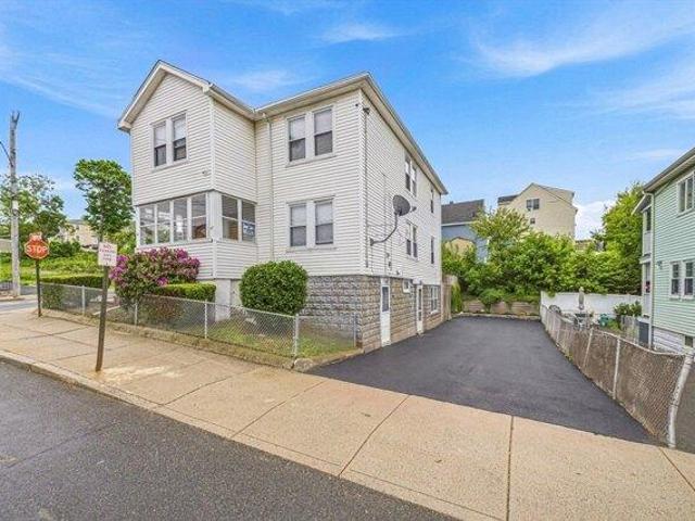 house with 5 bedroom, Everett MA ES105108272