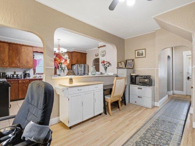 house with 5 bedroom, Everett MA ES105112798