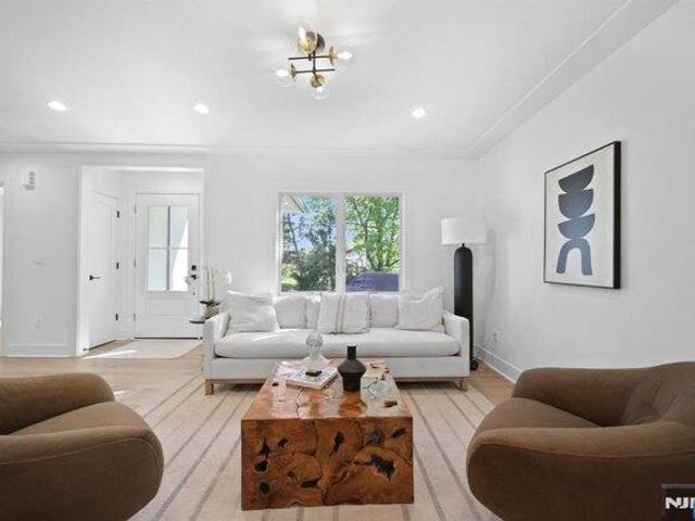 house with 5 bedroom, Fair Lawn NJ DS102030163