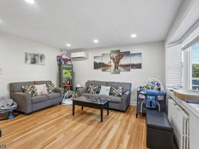 house with 5 bedroom, Fair Lawn NJ ES105193265