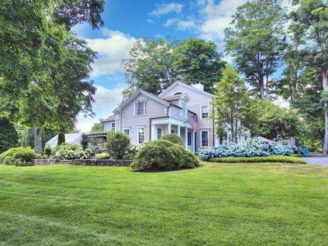 house with 5 bedroom, Fairfield CT DS102216342