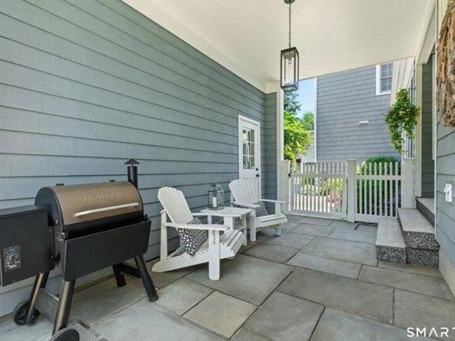 house with 5 bedroom, Fairfield CT DS104265809