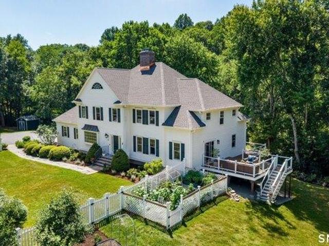 house with 5 bedroom, Fairfield CT ES104607022