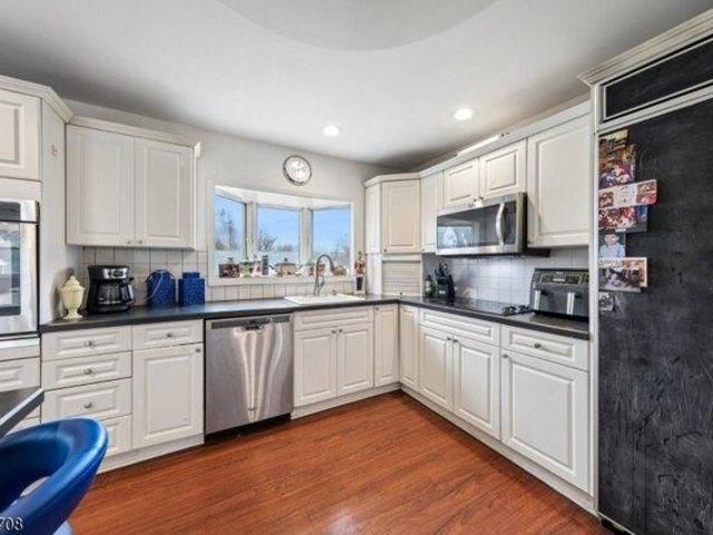 house with 5 bedroom, Fairfield NJ ES104568773