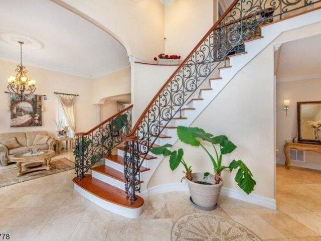 house with 5 bedroom, Fairfield NJ ES104608349