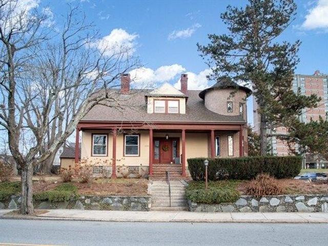 house with 5 bedroom, Fall River MA DS102959141