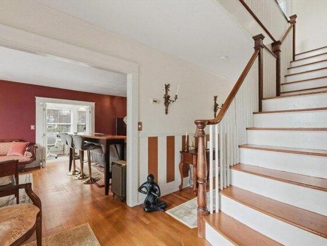 house with 5 bedroom, Fall River MA ES103435022