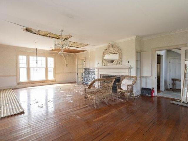house with 5 bedroom, Falmouth MA ES105159966