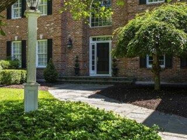 house with 5 bedroom, Farmington CT DS104376644