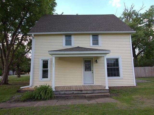 house with 5 bedroom, Farnhamville IA DS88247195