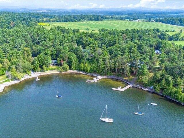 house with 5 bedroom, Ferrisburgh VT DLS102278853