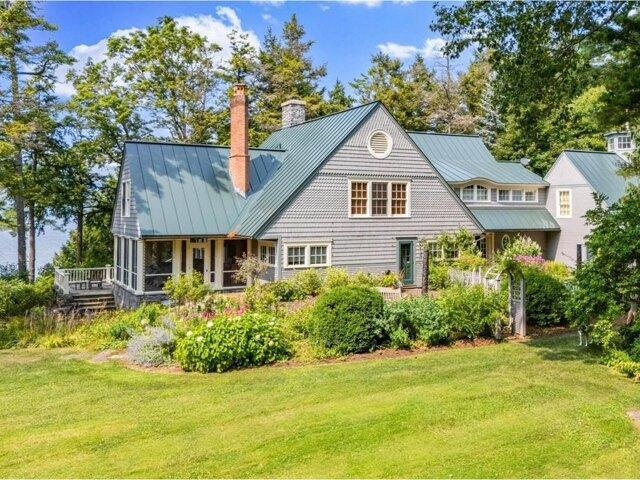 house with 5 bedroom, Ferrisburgh VT ES104330760