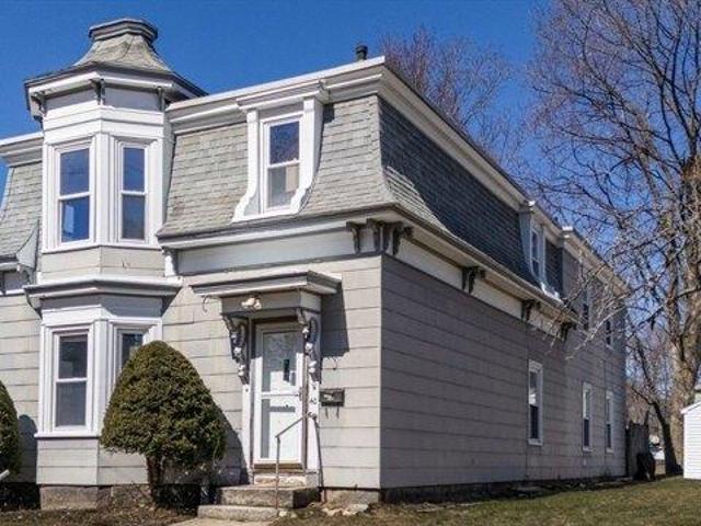 house with 5 bedroom, Fitchburg MA DLS101659916