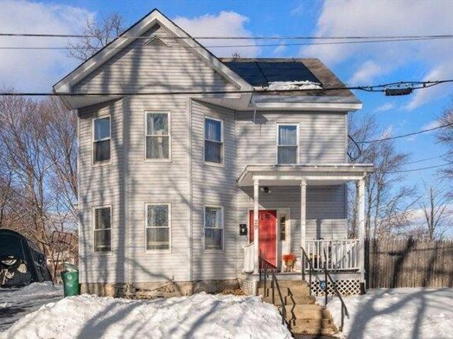 house with 5 bedroom, Fitchburg MA DLS102725074