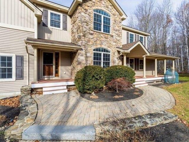 house with 5 bedroom, Fitchburg MA DLS102961189