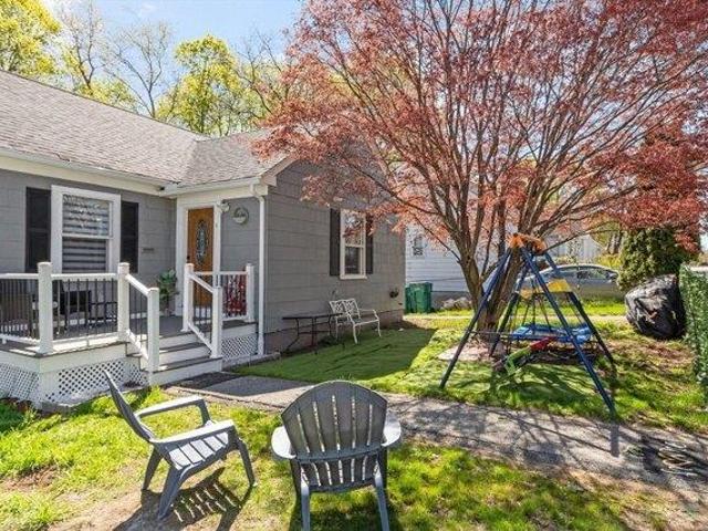 house with 5 bedroom, Fitchburg MA DLS102961195