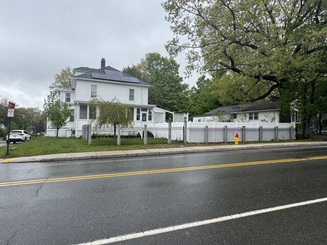 house with 5 bedroom, Fitchburg MA DS102345481