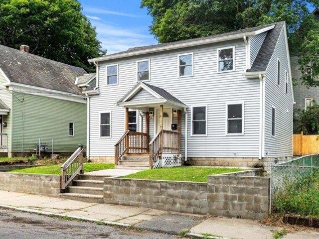 house with 5 bedroom, Fitchburg MA ES105081290