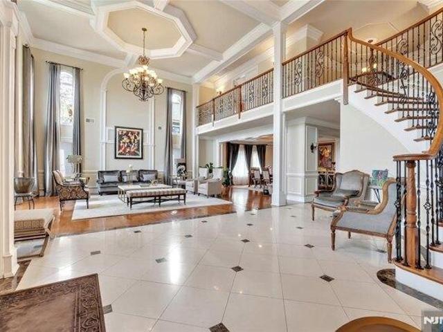 house with 5 bedroom, Fort Lee NJ DLS102211623