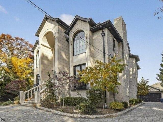 house with 5 bedroom, Fort Lee NJ ES104263625