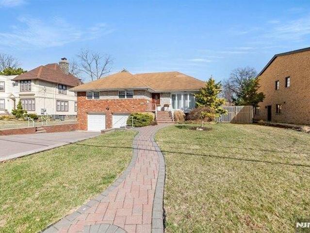 house with 5 bedroom, Fort Lee NJ ES104329943
