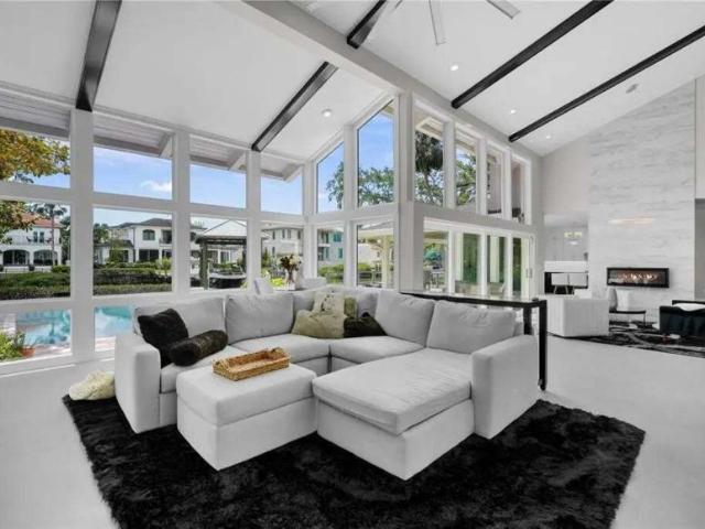 house with 5 bedroom, FL FL DLS102395075