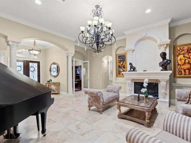 house with 5 bedroom, FL FL DS102395758