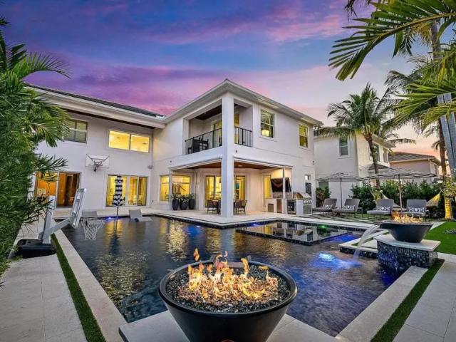 house with 5 bedroom, FL FL ES102770935