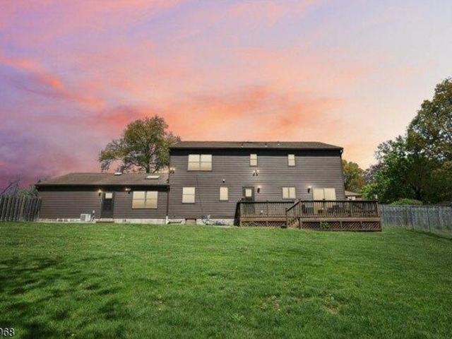 house with 5 bedroom, Florham Park NJ DLS102726994
