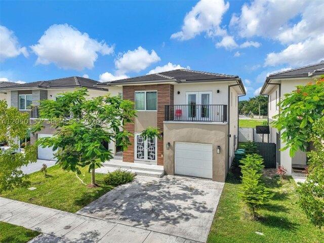 house with 5 bedroom, Florida City FL ES104898823