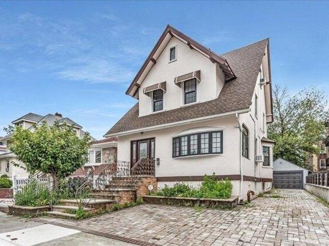 house with 5 bedroom, Flushing NY DS103622126