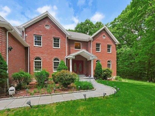house with 5 bedroom, Framingham MA DS104440745