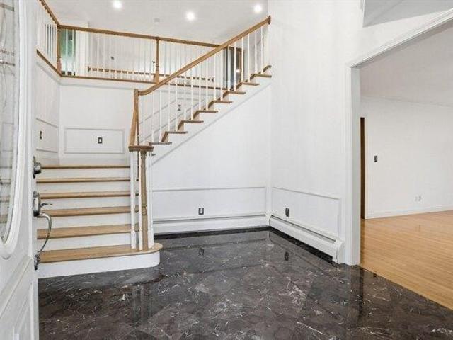 house with 5 bedroom, Framingham MA ES104233383