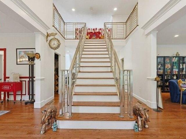 house with 5 bedroom, Framingham MA ES104835128