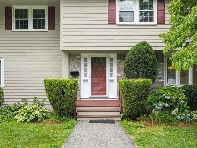 house with 5 bedroom, Framingham MA ES105061070