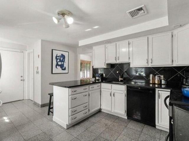 house with 5 bedroom, Framingham MA ES105122739