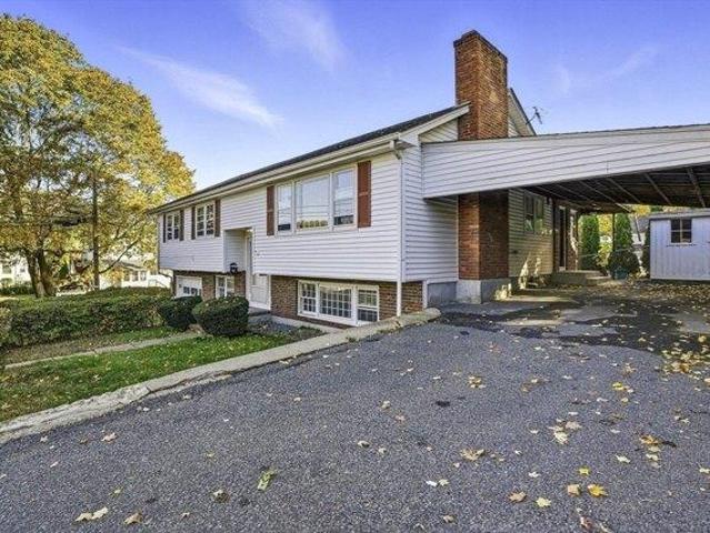 house with 5 bedroom, Framingham MA ES105172970