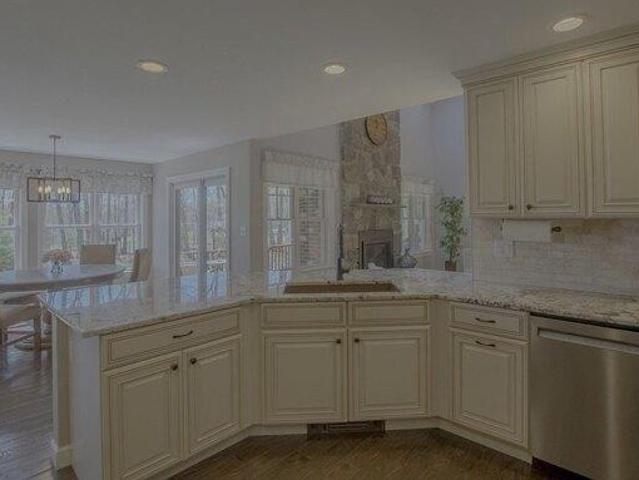 house with 5 bedroom, Framingham MA ES103223296
