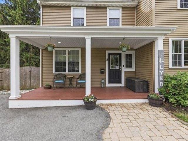 house with 5 bedroom, Framingham MA ES103443100