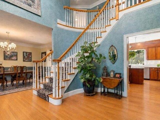 house with 5 bedroom, Framingham MA ES103774132